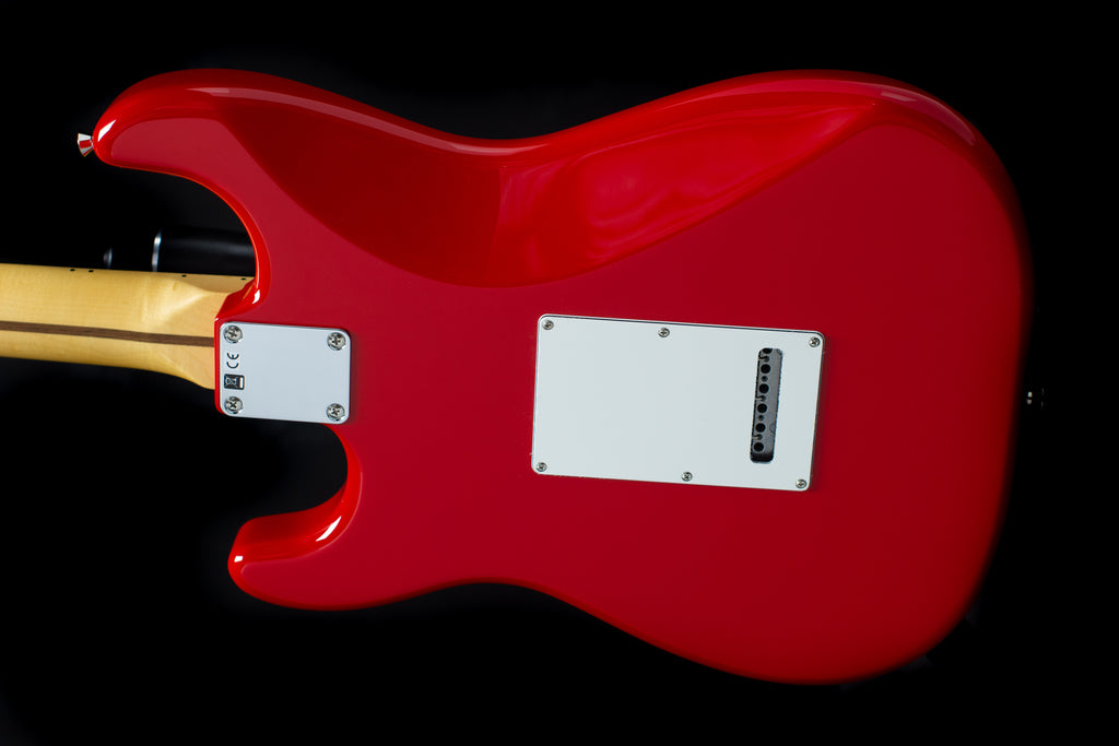 Fender Japanese Hybrid II Strat MN Moderna Red – SoundUnlimited